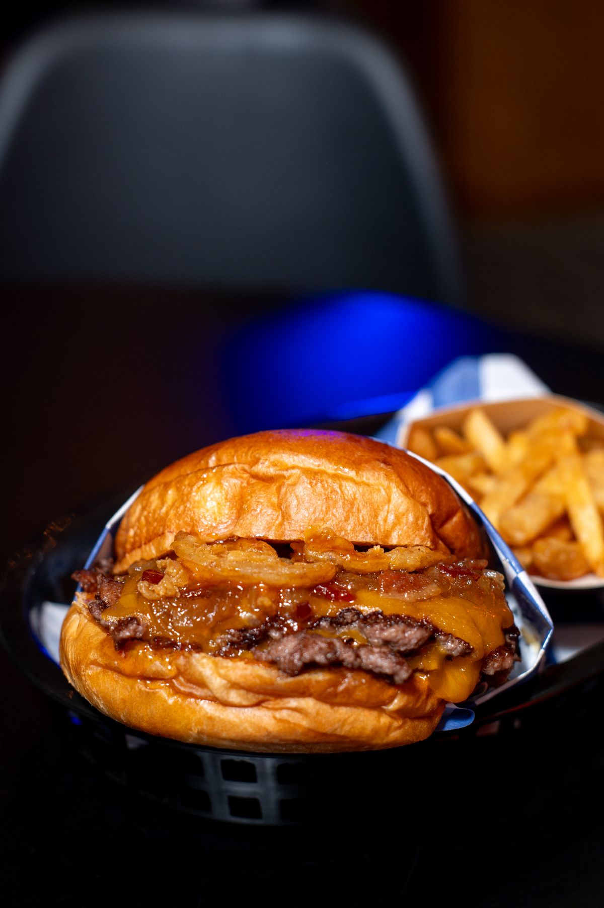 CRISPY ONION BURGER - Burguesía