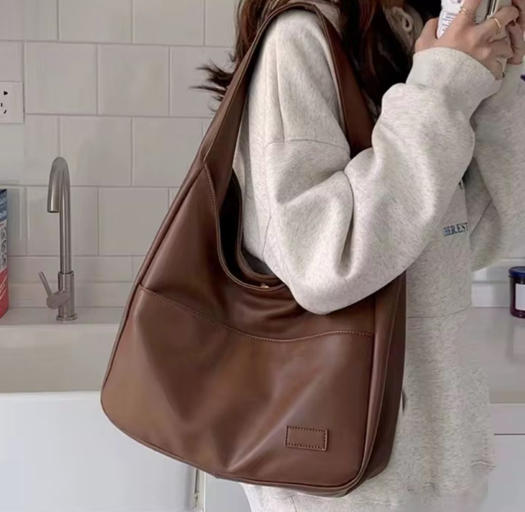 PREMIUM Lara Faux Leather Bag - Coup de Coeur